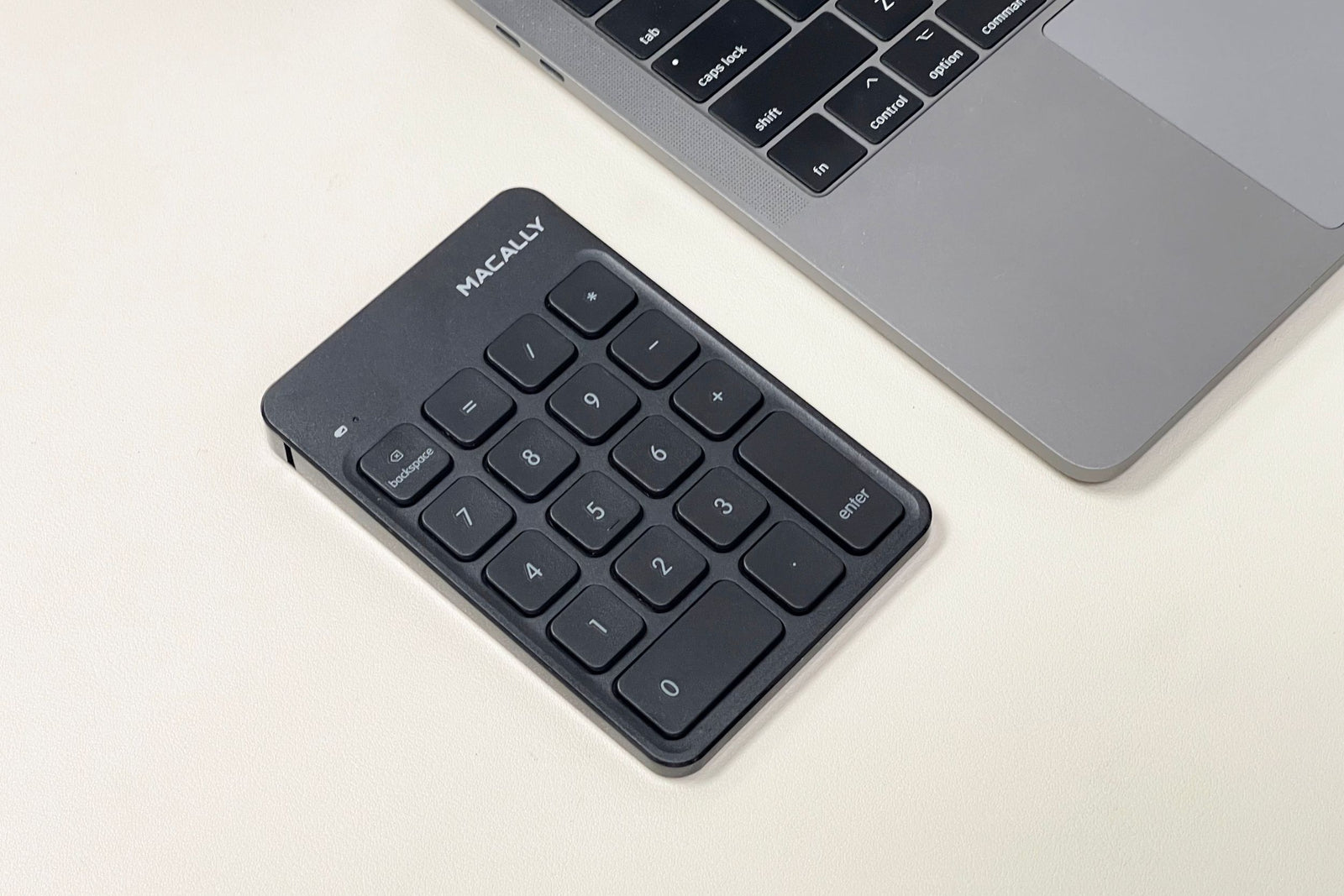 Wireless Number Pad with 2.4G USB Adapter | Portable Numeric Keypad for ...