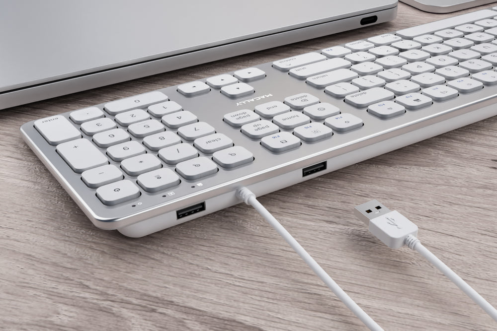 USB Wired Keyboard for Mac | USB Hub for Extra Ports, MacOS Shortcuts ...