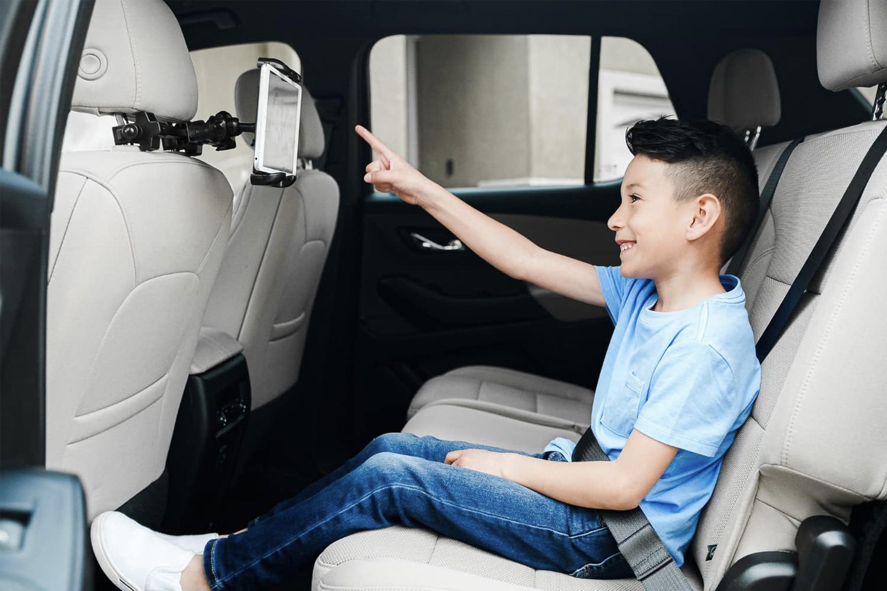 Car Tablet Holder – Universal Headrest Mount for iPad, Tablet & Phone ...